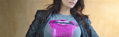 Download Wallpaper Look Beauty Denise Milani Bust Section Girls In Resolution 2880x900