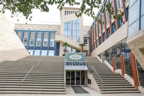 کتابخانه خاص‌ قلم در خیابان آخوند خراسانی