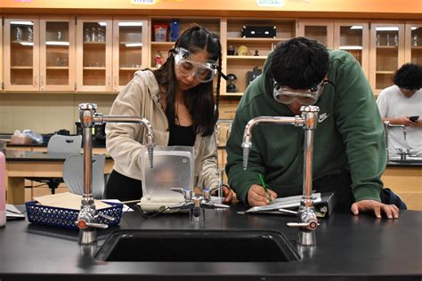 PHOTO ESSAY Chemistry Class Experiments With Density Wildcat Chronicle
