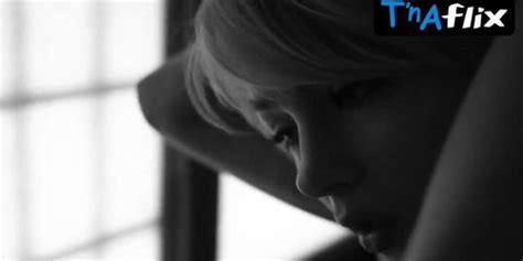 Amy Hood Breasts Bush Scene In Promiscuities Tnaflix Com