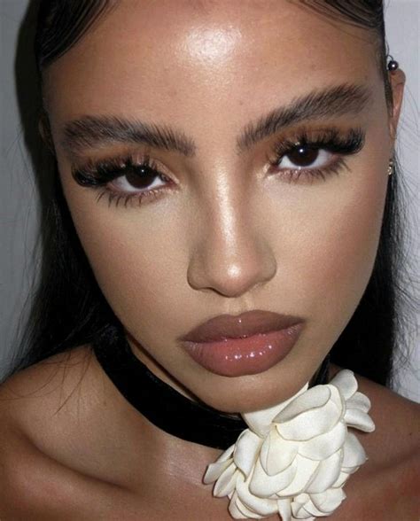 Pin By Rebecca Mendez On 🖤looks🖤 Makeup Routine Makeup Inspiration