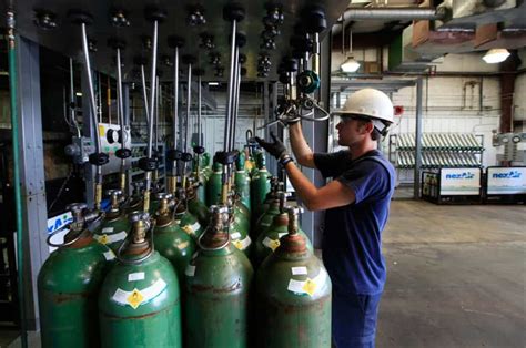 What Is The Difference Between Industrial Oxygen Vs Medical Oxygen NexAir