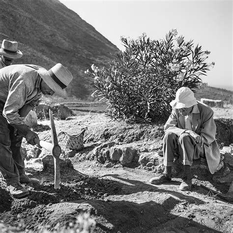 Robert Mccabe «Χαίρε Ξένε Στη Χώρα των Ονείρων Event Lifo