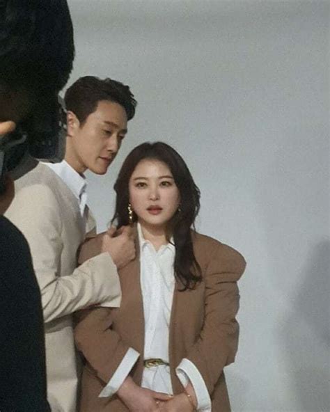 ‘결혼 11년차 심진화♥김원효 동반화보 촬영꿀이 뚝뚝 Sns★컷 손에 잡히는 뉴스 눈에 보이는 뉴스 뉴스엔
