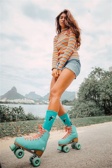 How To Wear In Roller Skates At Rebecca Short Blog
