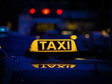 Екшън в Дупница Заловиха таксиметров шофьор след гонка и стрелба в колата е било и 5 годишно дете