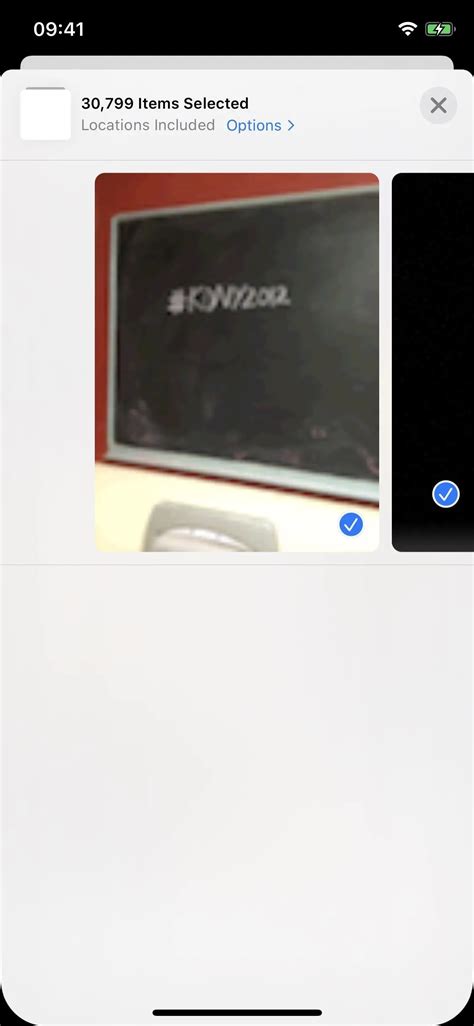 Use This Trick To Quickly Select All Photos And Videos On Your Iphone To Bulk Delete Or Share