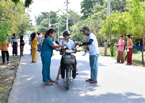 တပ်ကုန်းမြို့၌ အယ်လ်နီညိုအပူဒဏ်ကာကွယ်ရေး အသိပညာပေးလက်ကမ်းစာစောင်များ ဖြန့်ဝေ Information And
