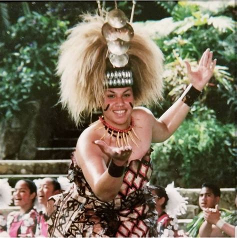 Pin On Tuiga Fau We Are Samoa Taupou Dressed Over The Years
