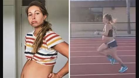 ৫ মিনিটে এক মাইল দৌড়ালেন ৯ মাসের অন্তঃসত্ত্বা