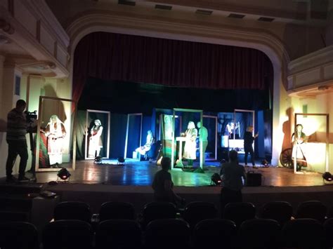 Во Гевгелија се одржа етно перформанс „Од пастел облекло“ преку живи скулптури невообичаено