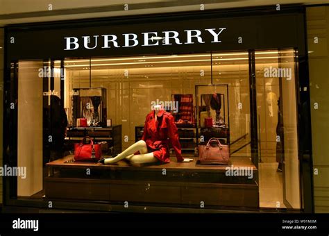 Burberry group plc hi-res stock photography and images - Alamy