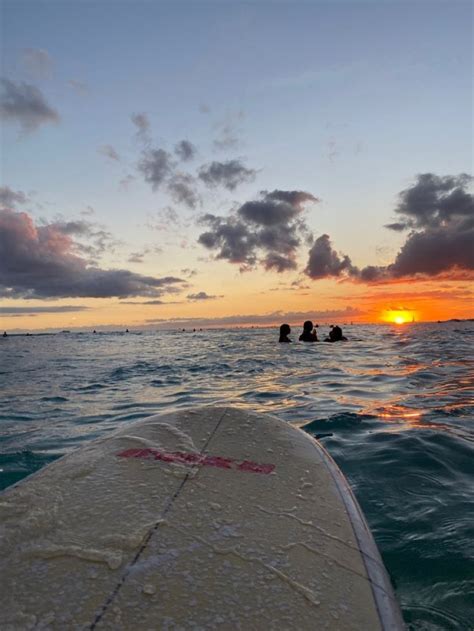 Sunset Surf In Waikiki Surfing Aesthetic Wallpaper Beachy Pics Surf