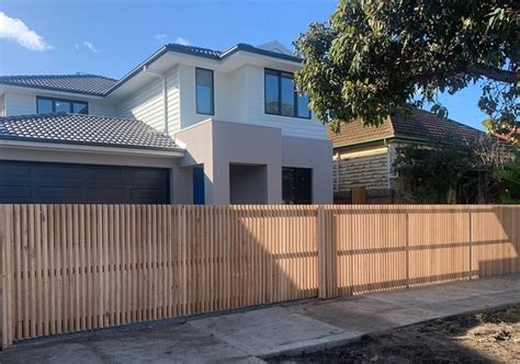 Silvertop Ash Batten Fence And Gate By Melbourne Fencing Specialists