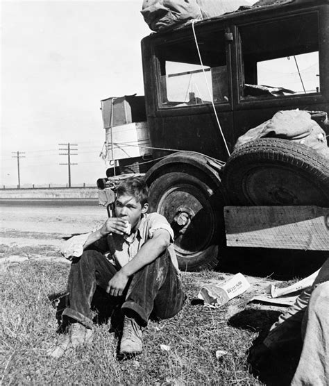 Flood Refugee 1936 Na Son Of A Migrant Worker Eating Roadside While