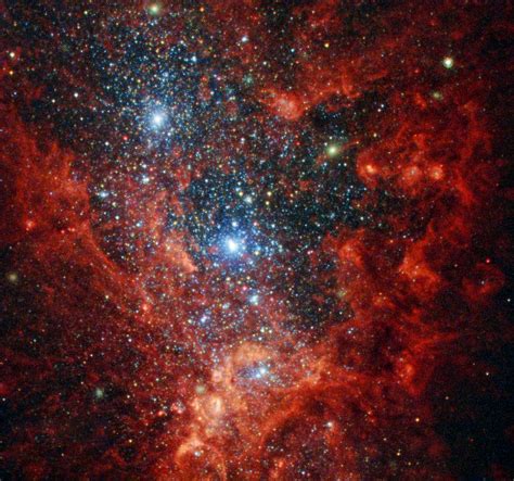Hubble Captures Starburst Galaxy Ngc 1569s Brilliant Core That Spans