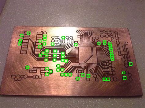 Поиск точек сверления на плате с помощью Python и Opencv Stack
