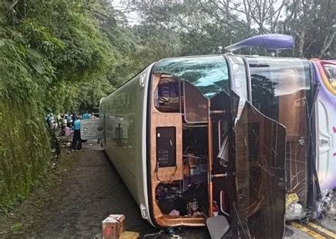 疑煞車失靈！太平山遊覽車翻覆1死 環保志工出遊遇劫 中廣新聞網 Line Today