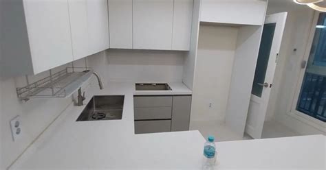 깔끔하게 해주시고 리뷰 안쓰는데 새집이라 입주청소막막했는데 감사합니다 나갈때도 한번 연락두리겟습니당 숨고 숨은고수