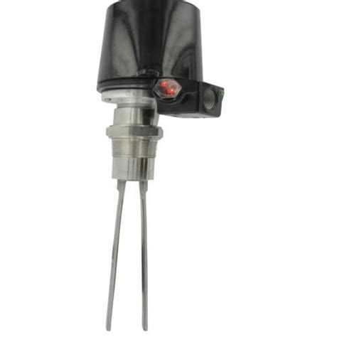 DWYER USA 316 SS Tuning Fork Level Switch Voltage 50 60 Hz 24 VDC At Best Price In Delhi