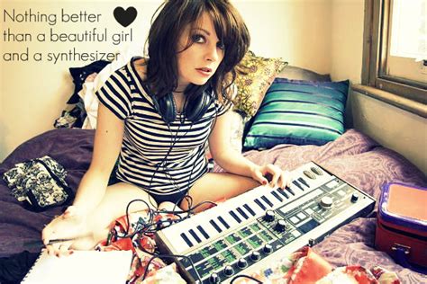 Girl And Synthesizer By ElectroSaku On DeviantArt