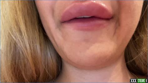 Noracharm Scary Giantess Wet Shrunk Son In Toilet