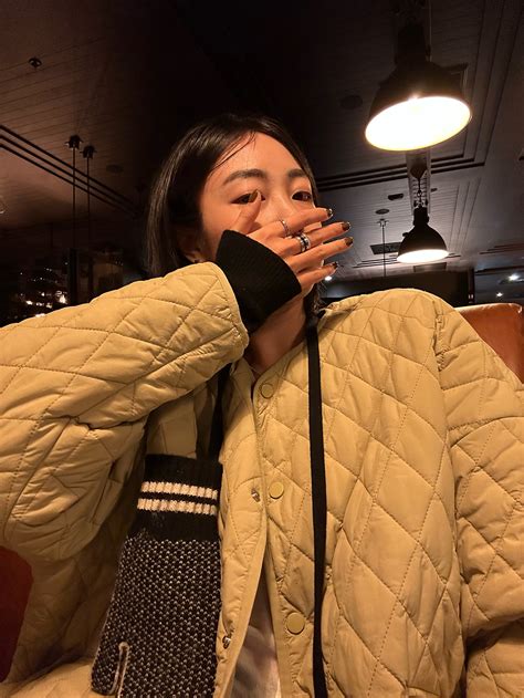 Jiujiu黑灰棋盘格毛衣女设计感小众秋冬2022新款慵懒风针织衫上衣虎窝淘