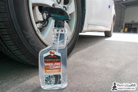자동차 휠and타이어 간편크리너로 세차를 손쉽게