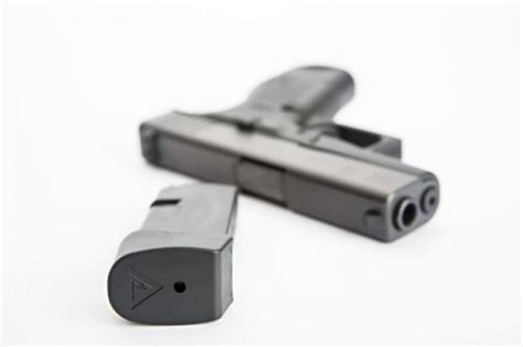 Glock Jerking The Trigger Page 4