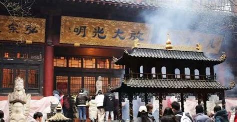 中听年轻人为何爱上疯狂星期寺 腾讯新闻