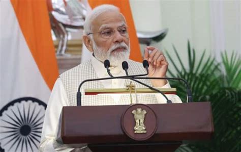 Pm Modi And Sri Lankan President Ranil Wickremesinghe At Joint Press