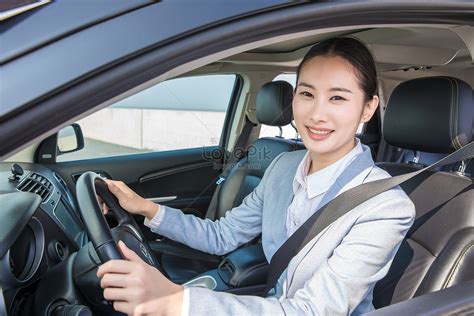 비즈니스 여성 운전수 사진 무료 다운로드 Lovepik