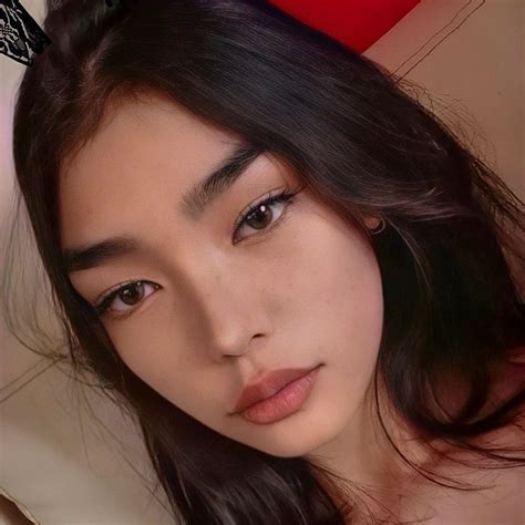 Crishelle Her Insta Crshle Pretty Nose Ring Nose