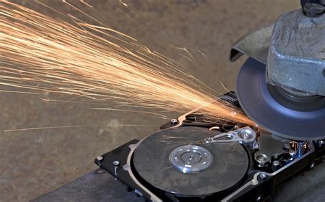 Premium Photo Hard Disk Grinding
