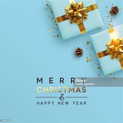 메리 크리스마스와 새해 복 많은 새해 배경 Xmas 디자인 현실적인 선물 상자 갈색 소나무 콘 소나무 가지와 반짝이 골드 색종이 크리스마스 포스터 인사말 카드 헤더 웹