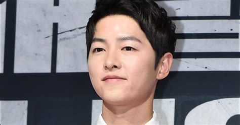 송중기 열애 인정 …영국인 여자친구와 국적 뛰어넘은 사랑♥ [종합]