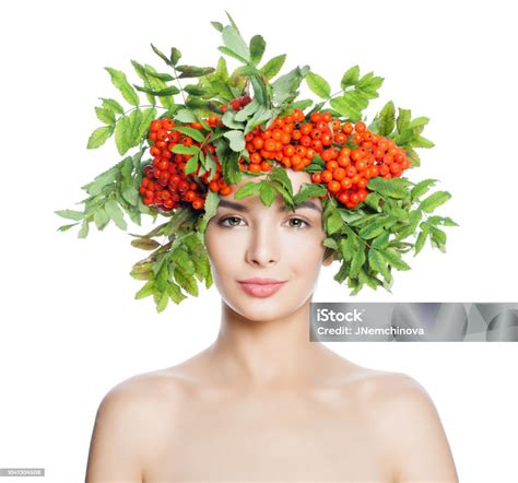 흰색 배경에 고립 된 건강 한 피부와 아름 다운 여자 초상화 가을에 대한 스톡 사진 및 기타 이미지 가을 건강관리와 의술