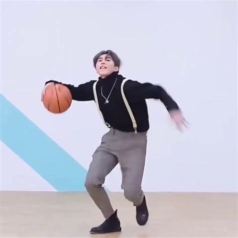 The Kun Dataset 小黑子图库 Kaggle