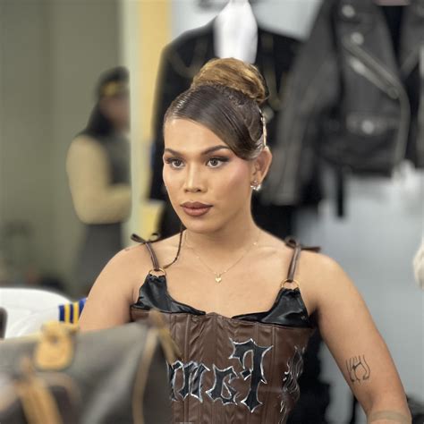 Pangaon Nya Mo Dinhi Hah Aron Dili Koni Iyabo Ninyo Ang Mantika Hahahah Bitaw Guyss Naa Nami