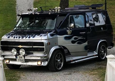 American Custom Vanning Chevy Van Astro Van Gmc Vans