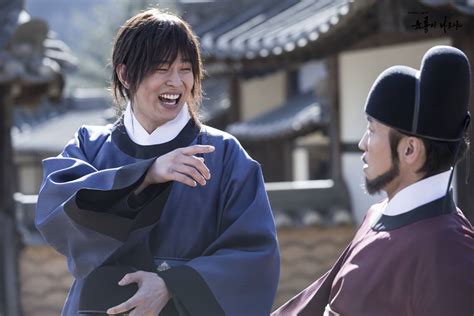 Sbs 육룡이나르샤 우리 무휼 윤균상 이랑 영규 민성욱 관복 입었네~ 관복 입은 모습이