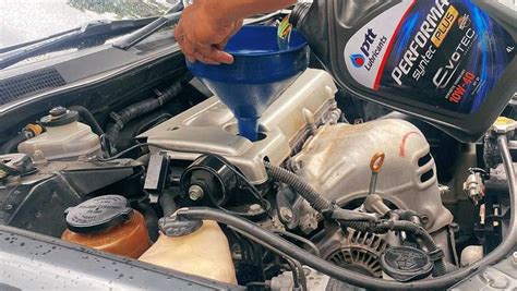 Ganti Oli Mobil Secara Teratur Pentingnya Dan Manfaatnya