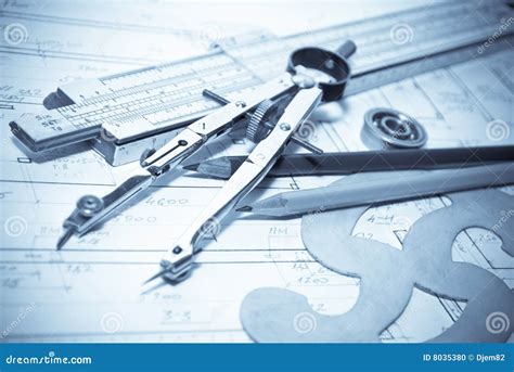 Modèle Et Outils Darchitecture Photo Stock Image 8035380