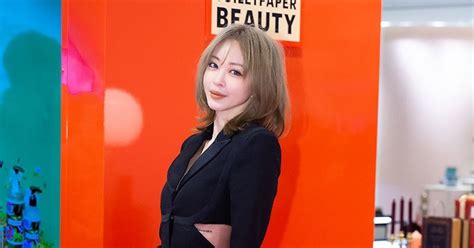 T포토 한예슬 살짝 보이는 타투