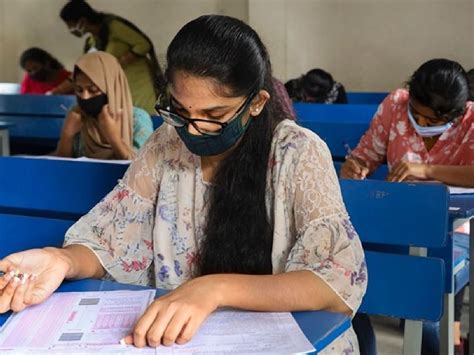 JEE Main Check Session Wise Analysis Paper Review Here Sponsored News News Live