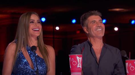 Agt Watch Simon Cowell Prank Sofia Vergara Into Thinking She Shot