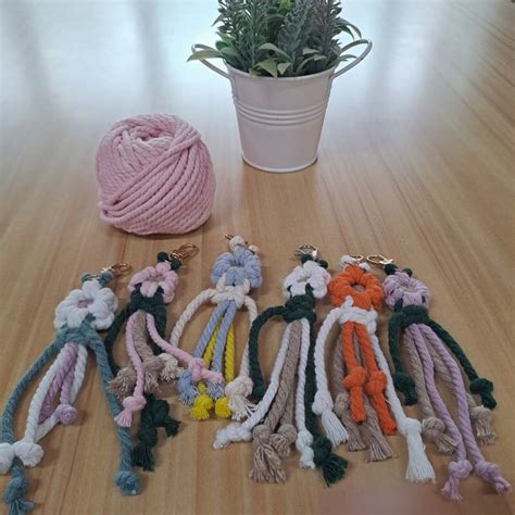 Jual Flower Macrame Keychain Gantungan Kunci Macrame Bunga Kecil