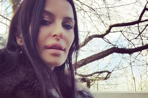 Kakva Je Ovo Sektaovo Nisu Čista Posla Isplivao Ritual Elene Karić