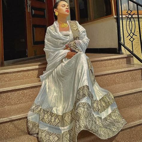 Pin By Pome Jessica On Pose Ethiopian Dress Eritrean Dress Ethiopian Traditional Dress