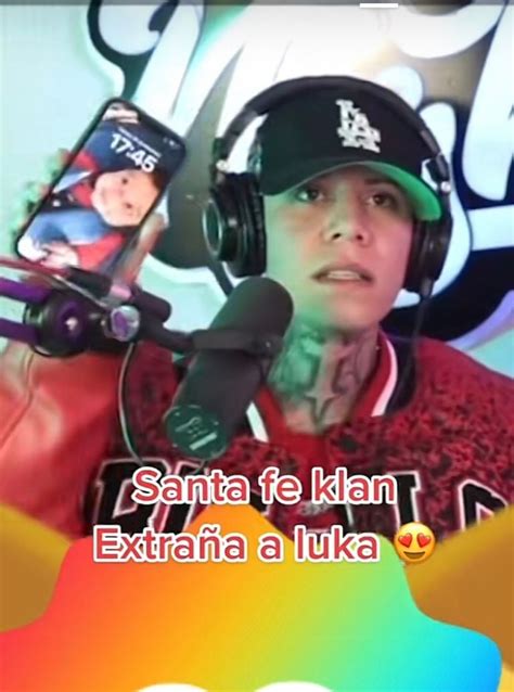 Video Santa Fe Klan Muestra En Una Transmisión En Vivo El Rostro De